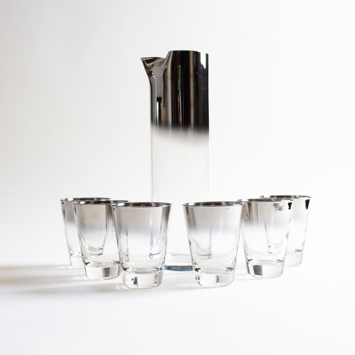 Dorothy Thorpe Chrome Cocktail Glass & Pitcher Set – Pass the Past Coffee